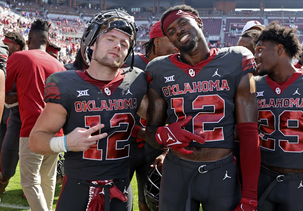 Oklahoma Sooners' Alternate Uniforms Didn't Beat KU, But Players Drew ... Oklahoma Sooners' Alternate Uniforms Didn't Beat KU, But Players Drew ...