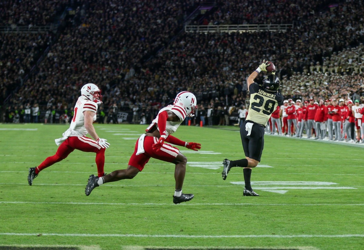 Dependability Vaults Walk-On Receiver Andrew Sowinski Into More Playing ...