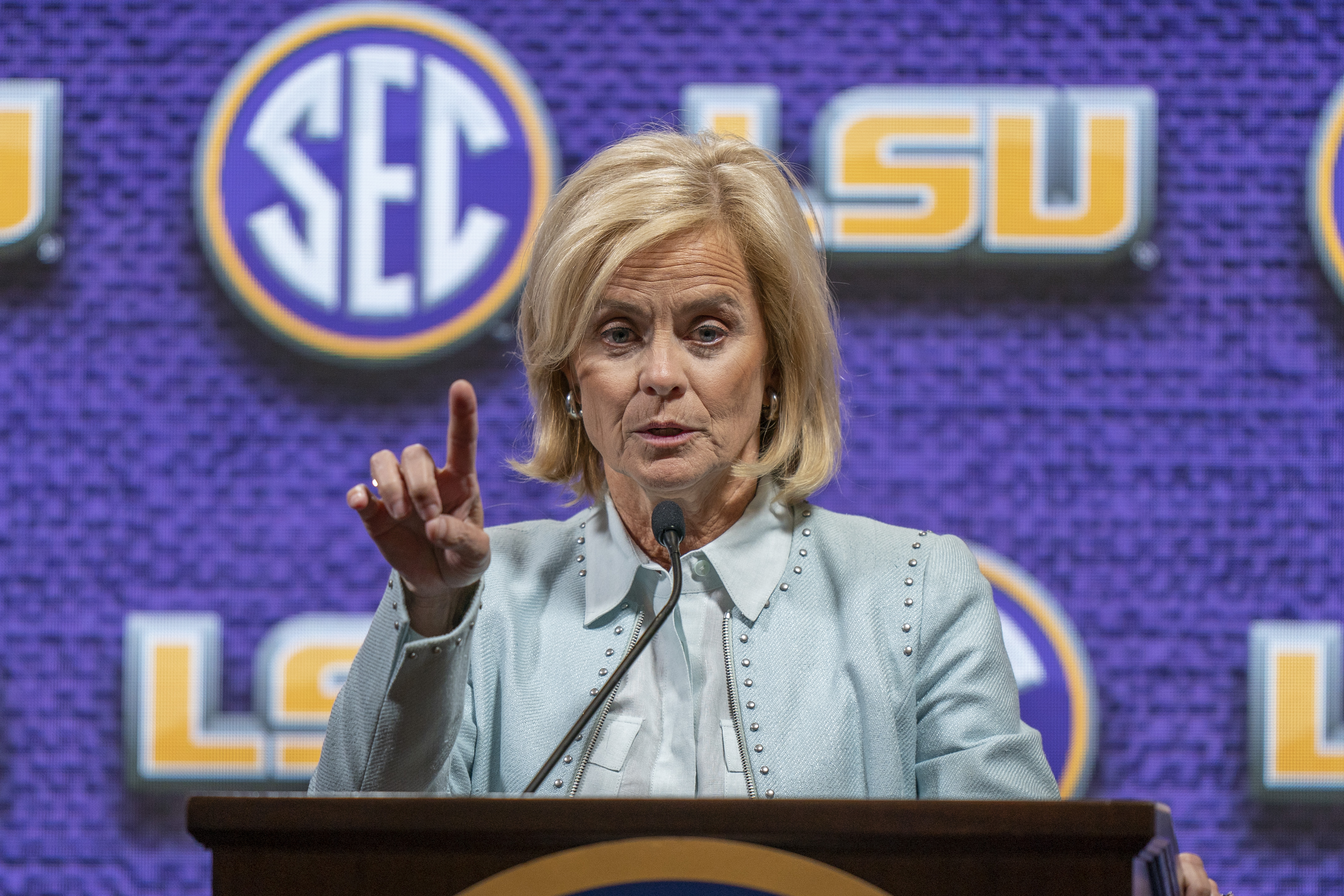 Mulkey, No. 14 LSU Set Multiple Records in Season Opener - Sports ...