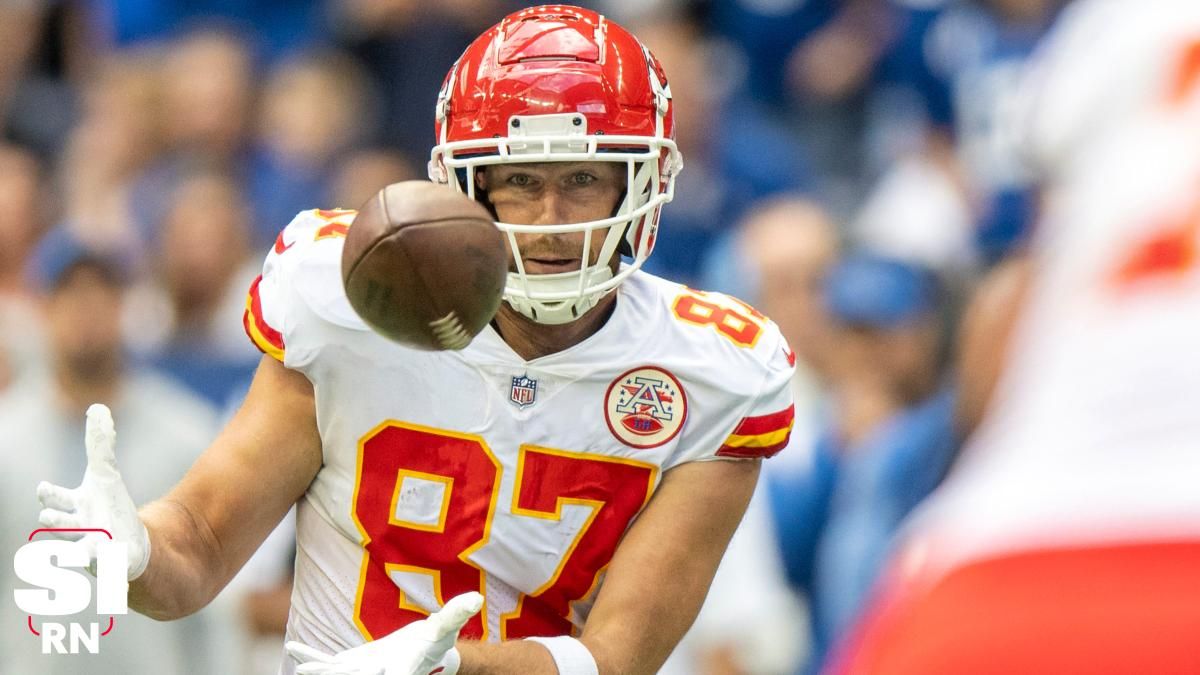 Travis Kelce Interested in Chiefs Signing Odell Beckham Jr. - Sports ...