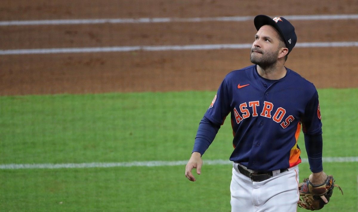 WATCH: Crazed Fan Runs Onto Field, Hugs Houston Astros' Jose Altuve ...