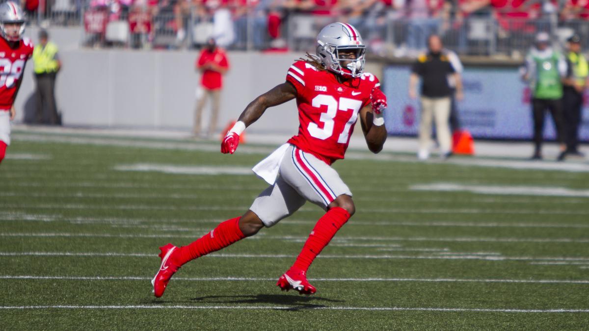 Photos From Ohio State's 54-10 Win Over Iowa - Sports Illustrated Ohio ...