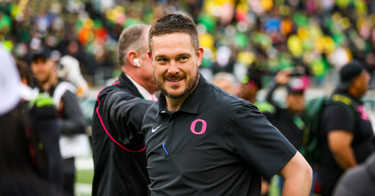 What Oregon Head Coach Dan Lanning Said After the Ducks Beat UCLA ...