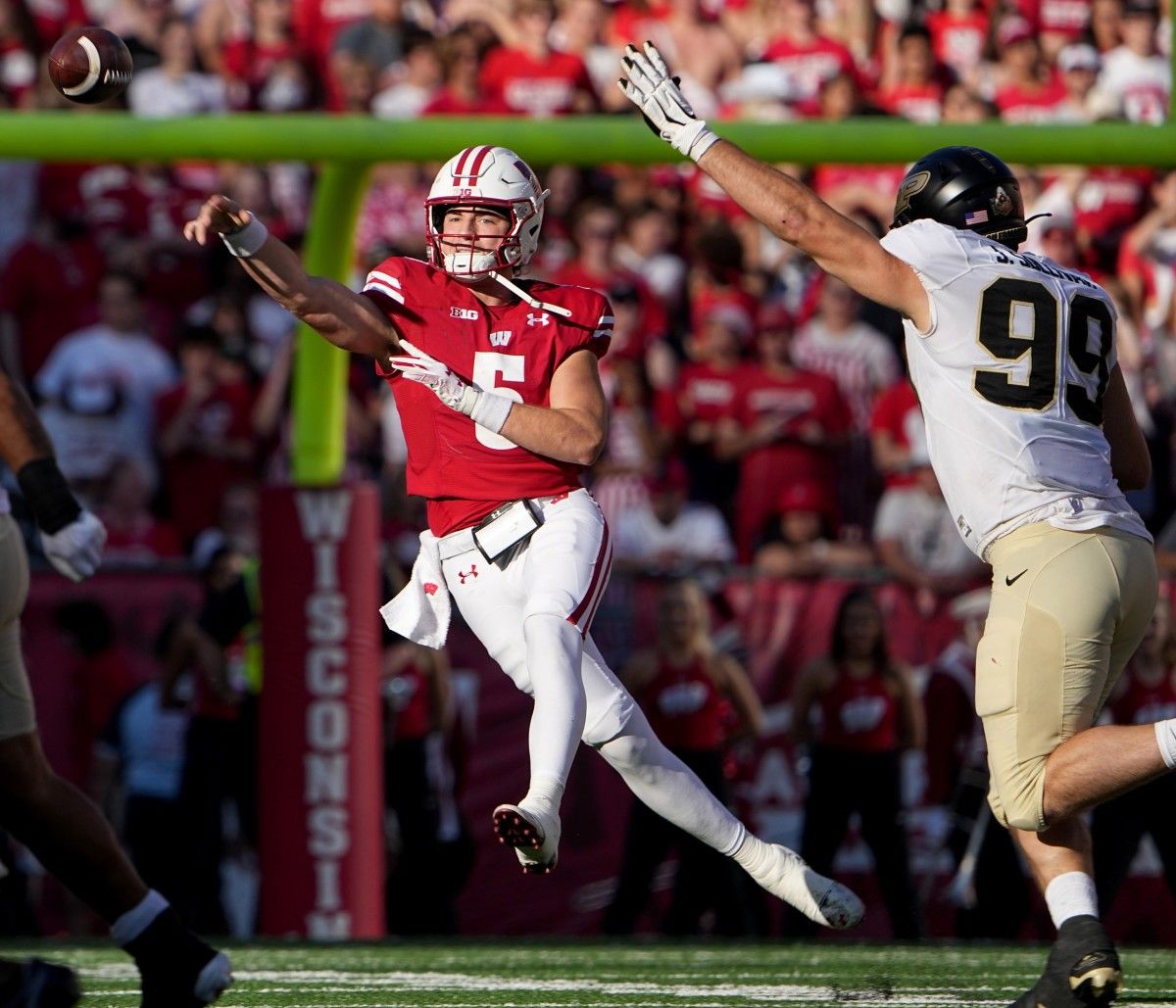 PHOTO GALLERY: Pictures From Purdue Football's 35-24 Loss to Wisconsin ...