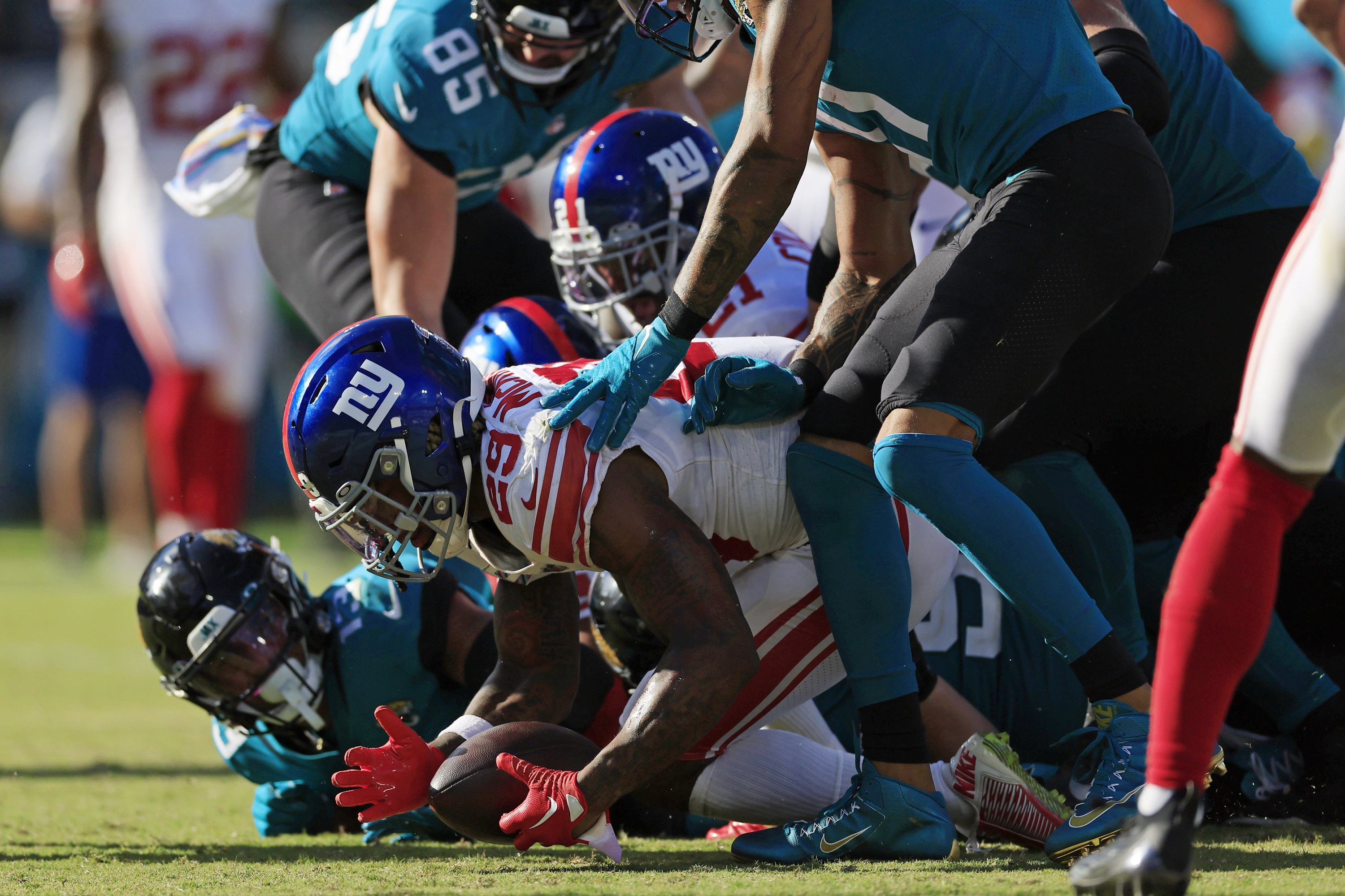 Xavier McKinney Recalls Wild End to Giants' 23-17 Win Over Jaguars - Sports Illustrated New York ...