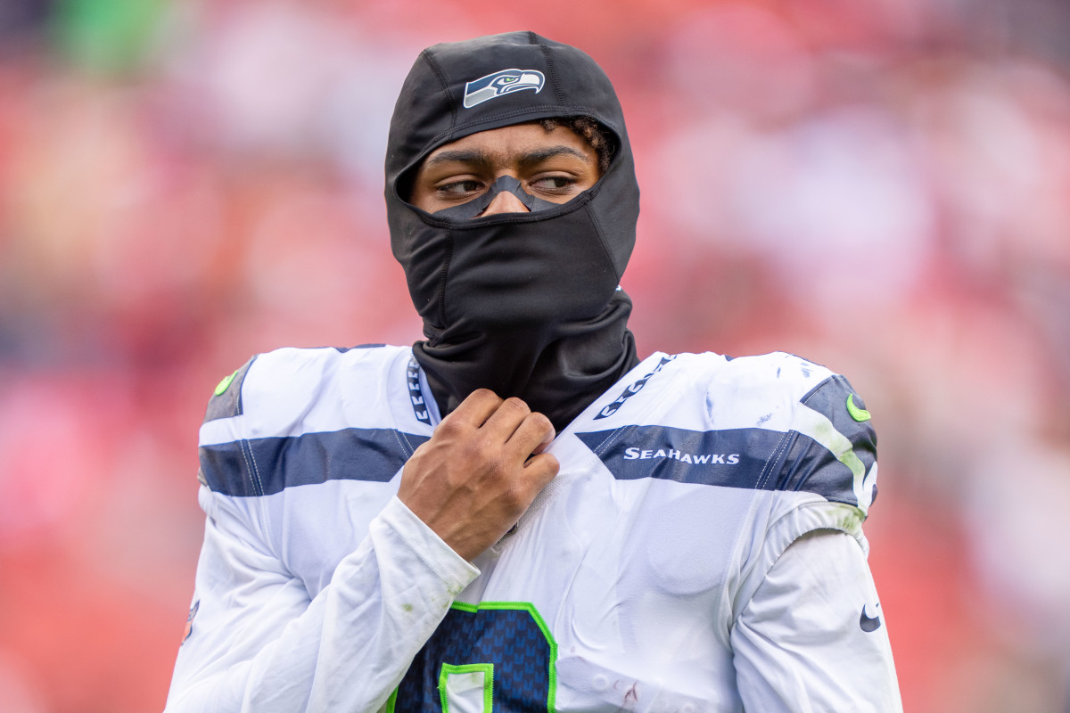 Look: Coby Bryant Rocks Custom Pads in Seahawks Victory - All Bearcats