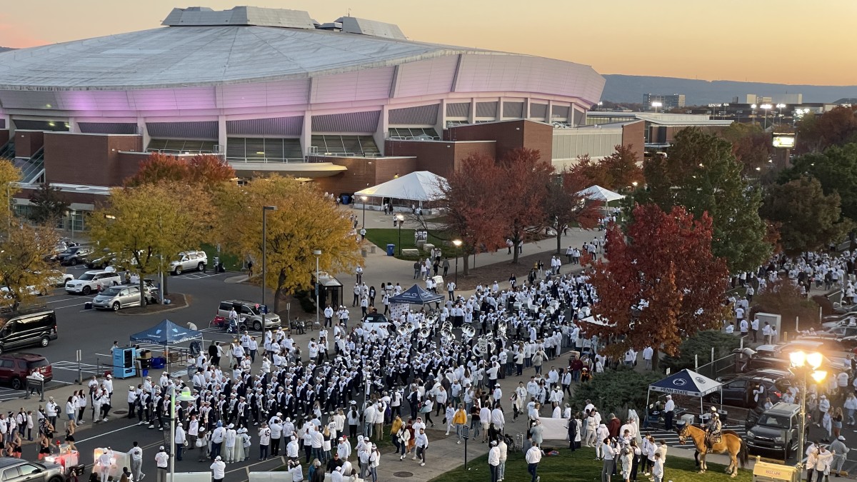 Road To CFB: The Penn State Whiteout - Sports Illustrated TCU Killer ...
