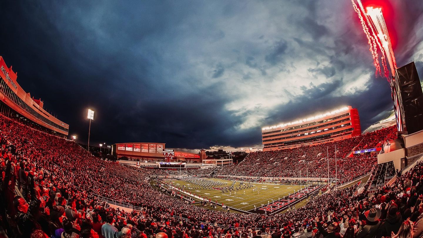 Texas Tech Red Raiders Encouraging Blackout Game vs. Baylor Bears - Red ...