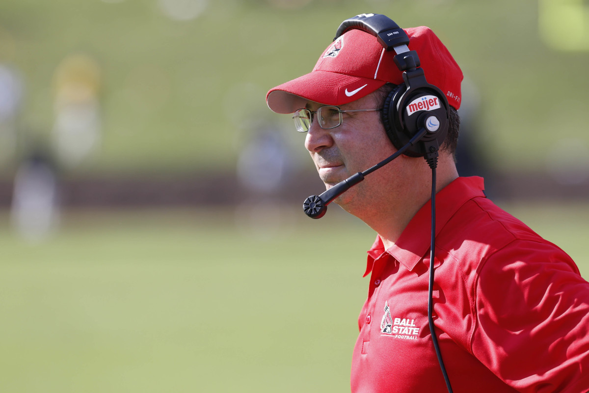 South Carolina's Pete Lembo Lauds Shane Beamer's Work - Sports ...