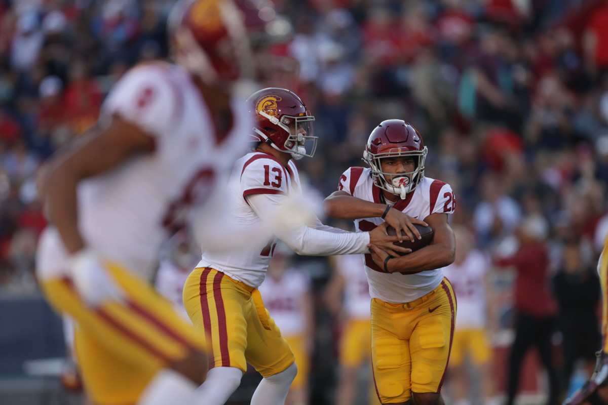 Look: Best USC football photos from Arizona game - Sports Illustrated ...