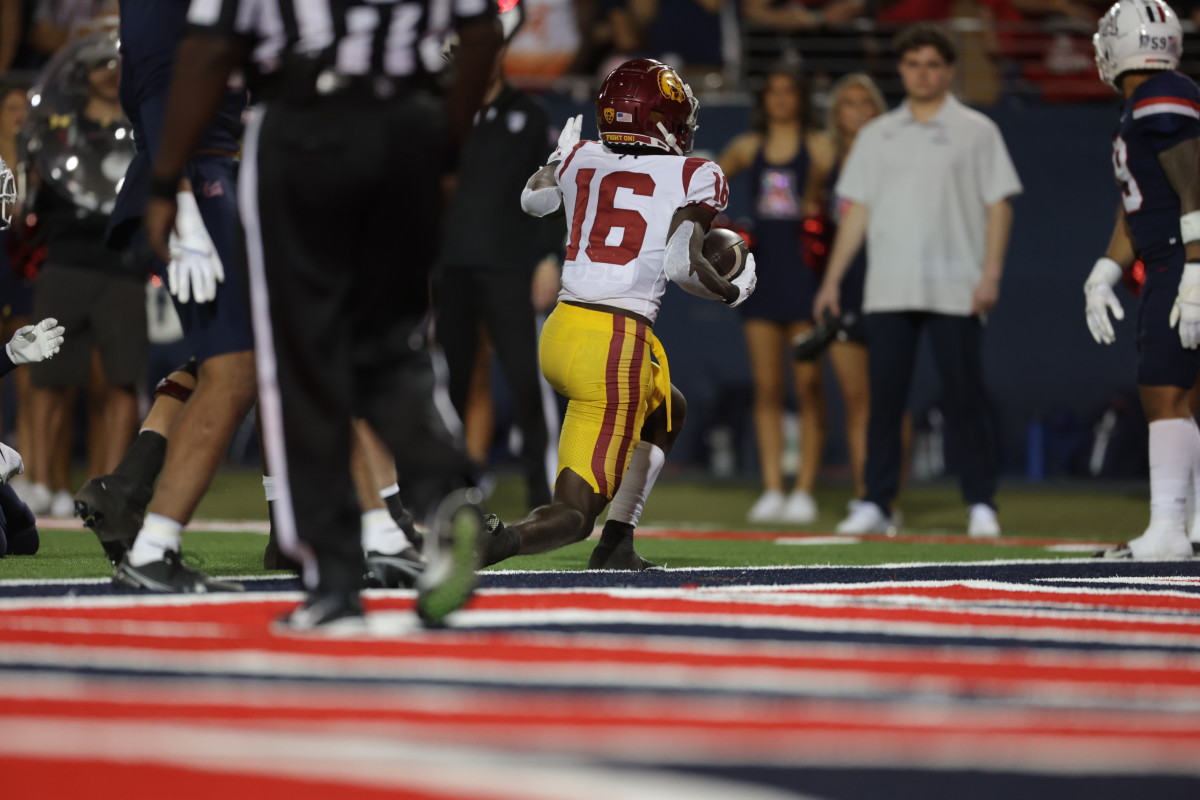 Look: Best USC football photos from Arizona game - Sports Illustrated ...