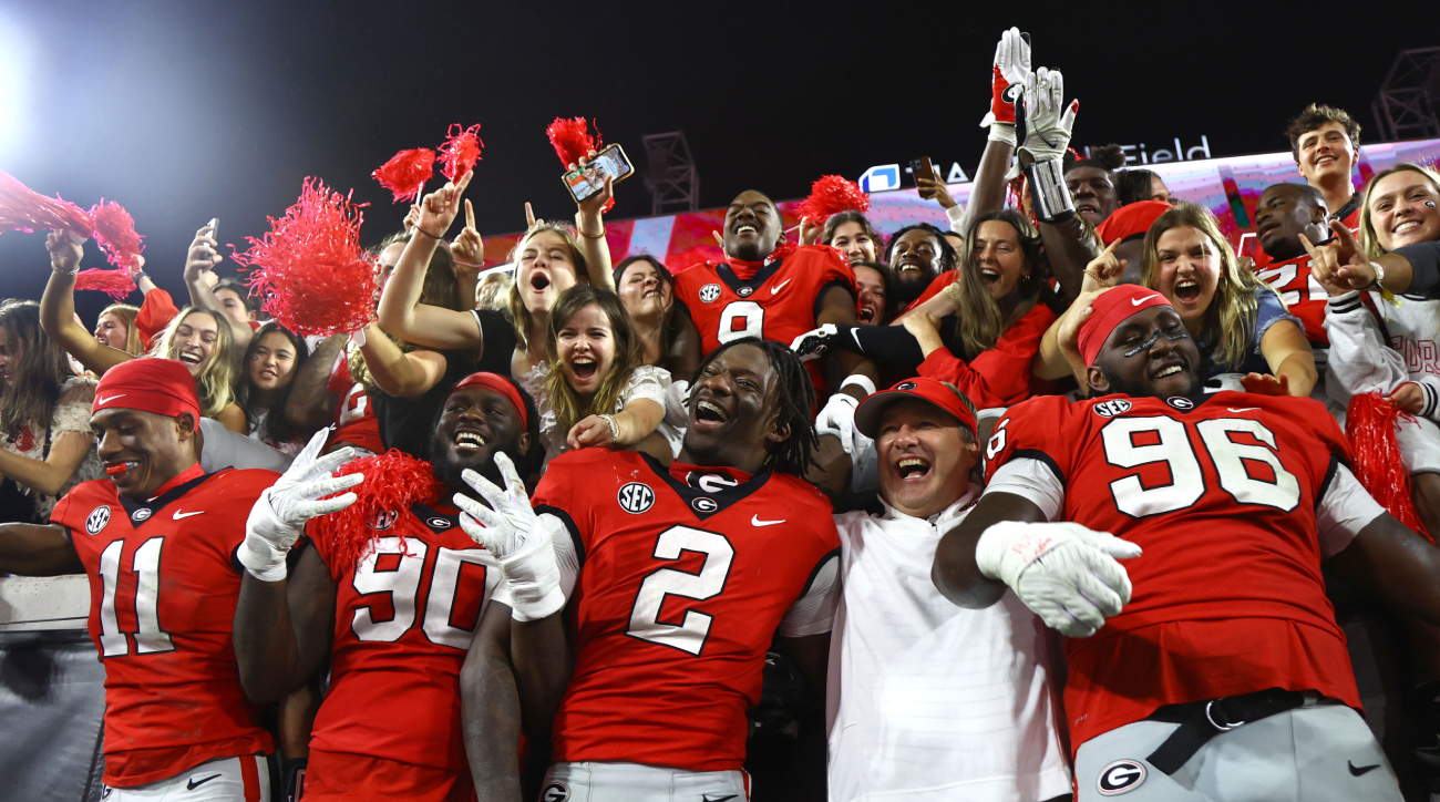 Tie in Top Five Highlights AP College Football Poll for Week 10 ...