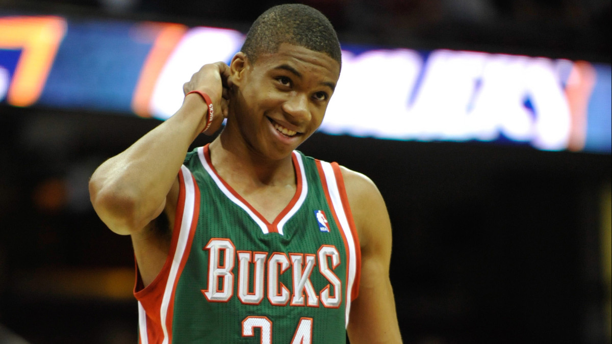 On this day in 2013: Giannis Antetokounmpo makes his debut for the ...