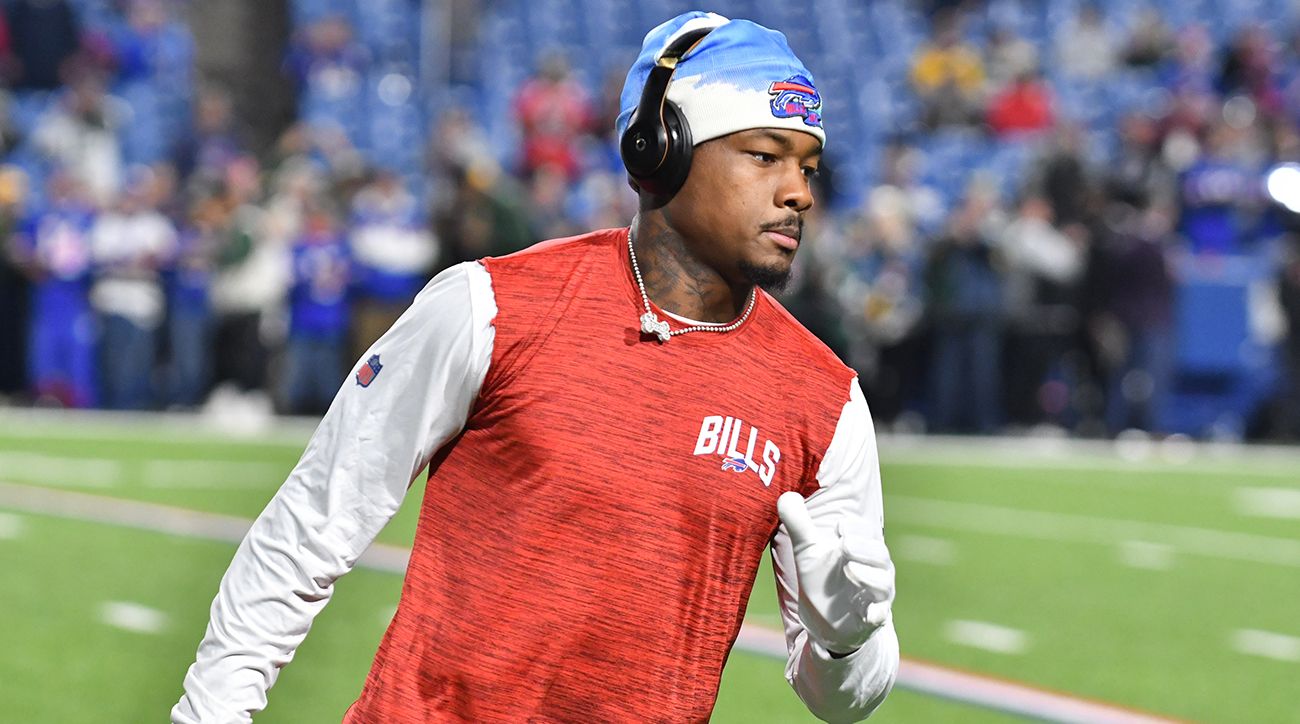 Stefon Diggs, Jaire Alexander Trade Jabs Following Pregame Trash Talk ...