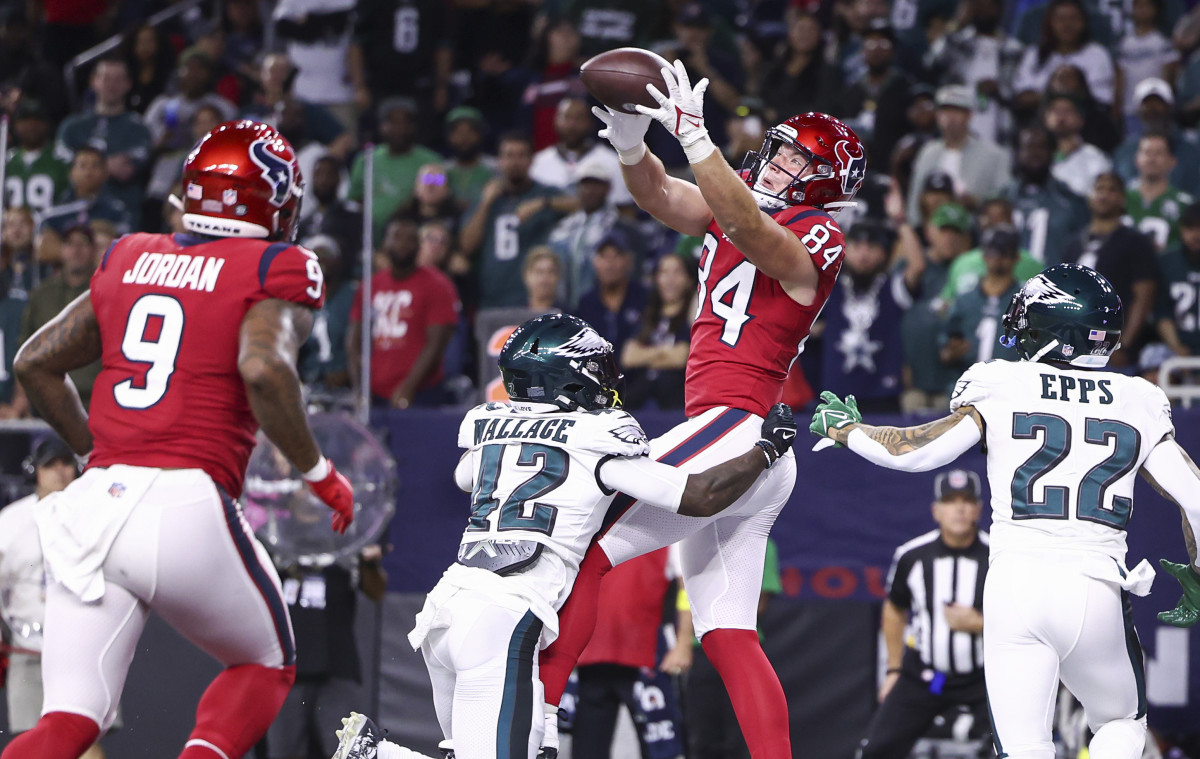 Houston Texans Rookie Teagan Quitoriano Catches TD in First Game: 'Cool ...