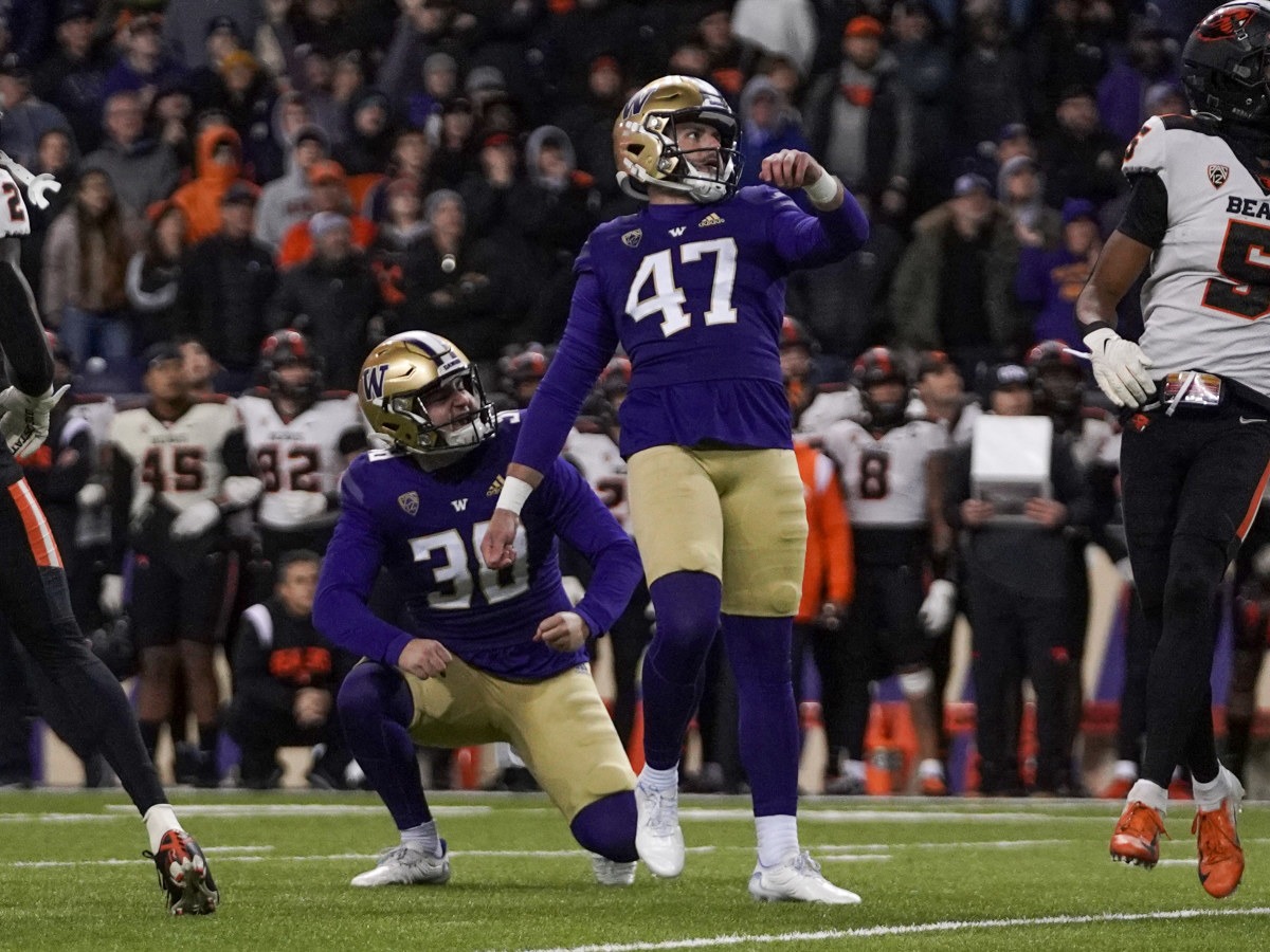Huskies Win Long Drive With Methodical, 92-yard Closing Series - Sports ...