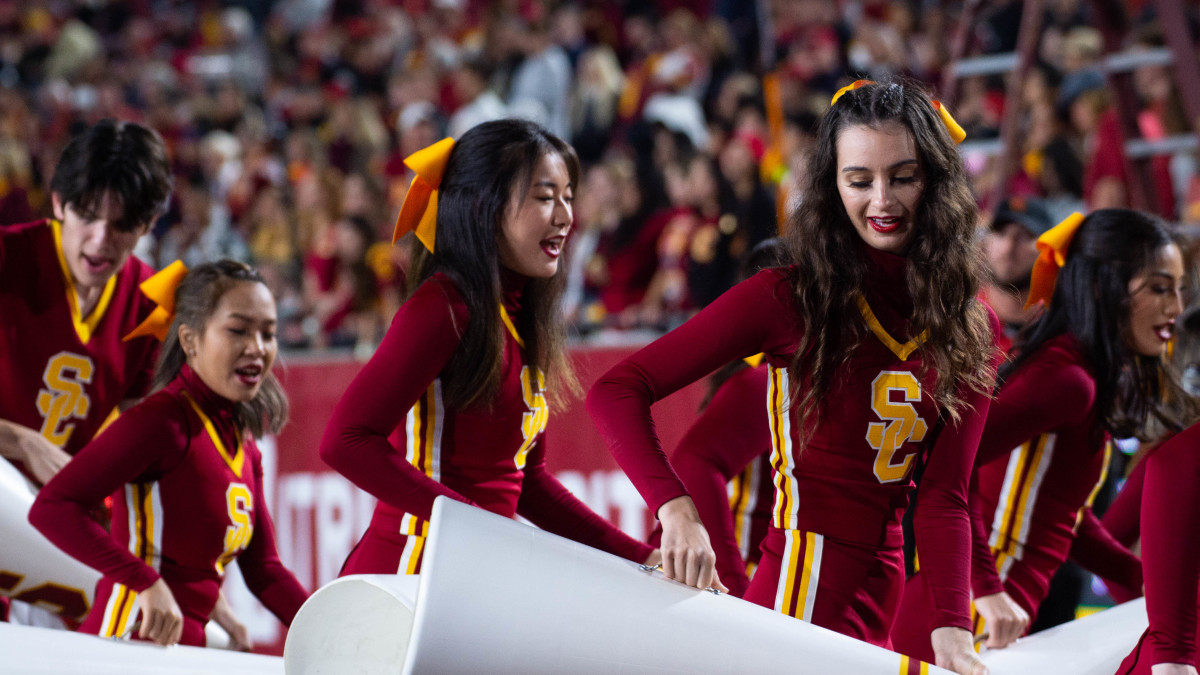 Look: Best photos from USC Trojans vs. Cal Bears Pac-12 football game ...