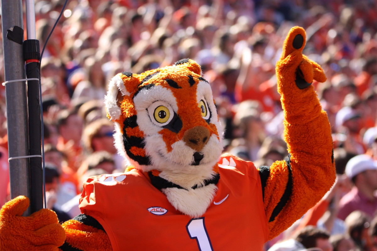 5 Clemson Storylines Heading into Louisville Week for Tigers - Sports ...