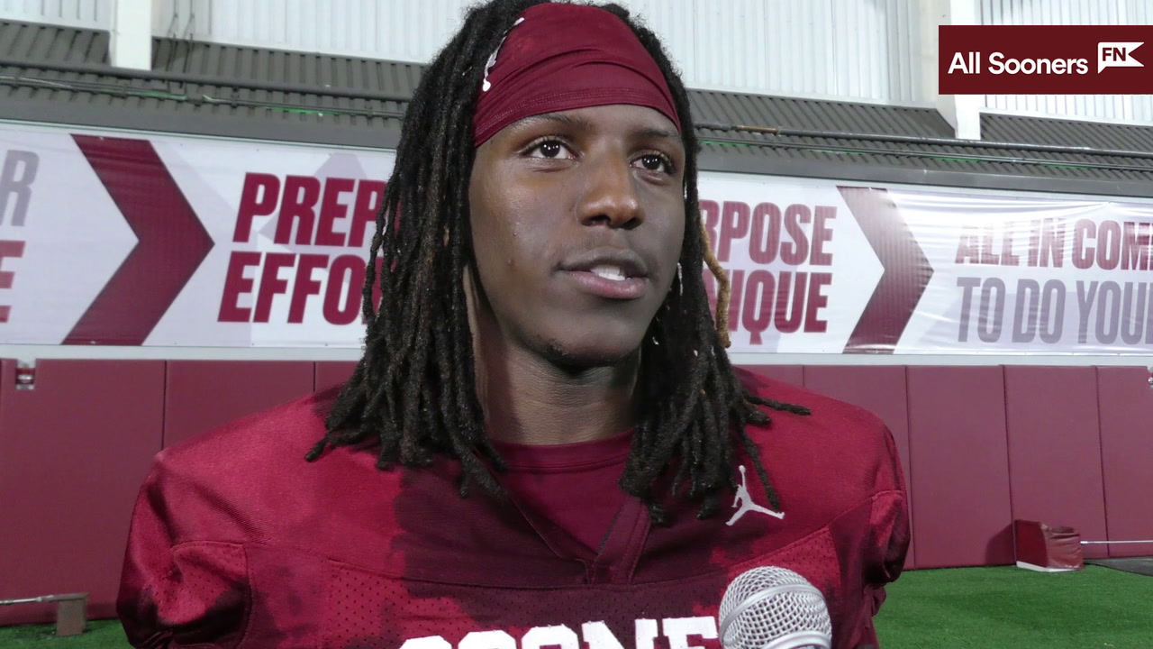 WATCH: Oklahoma LB DaShaun White Interview - Sports Illustrated ...