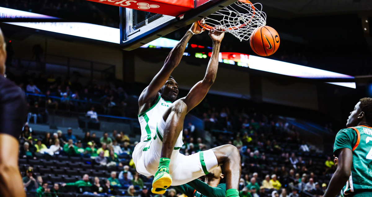 Oregon Ducks Men's Basketball Cruises to 80-45 Win Over Florida A&M ...