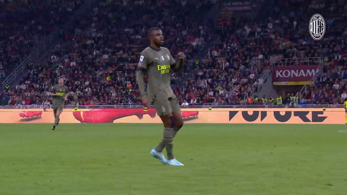 Divock Origi's first goal at AC Milan - Soccer - OneFootball on Sports ...