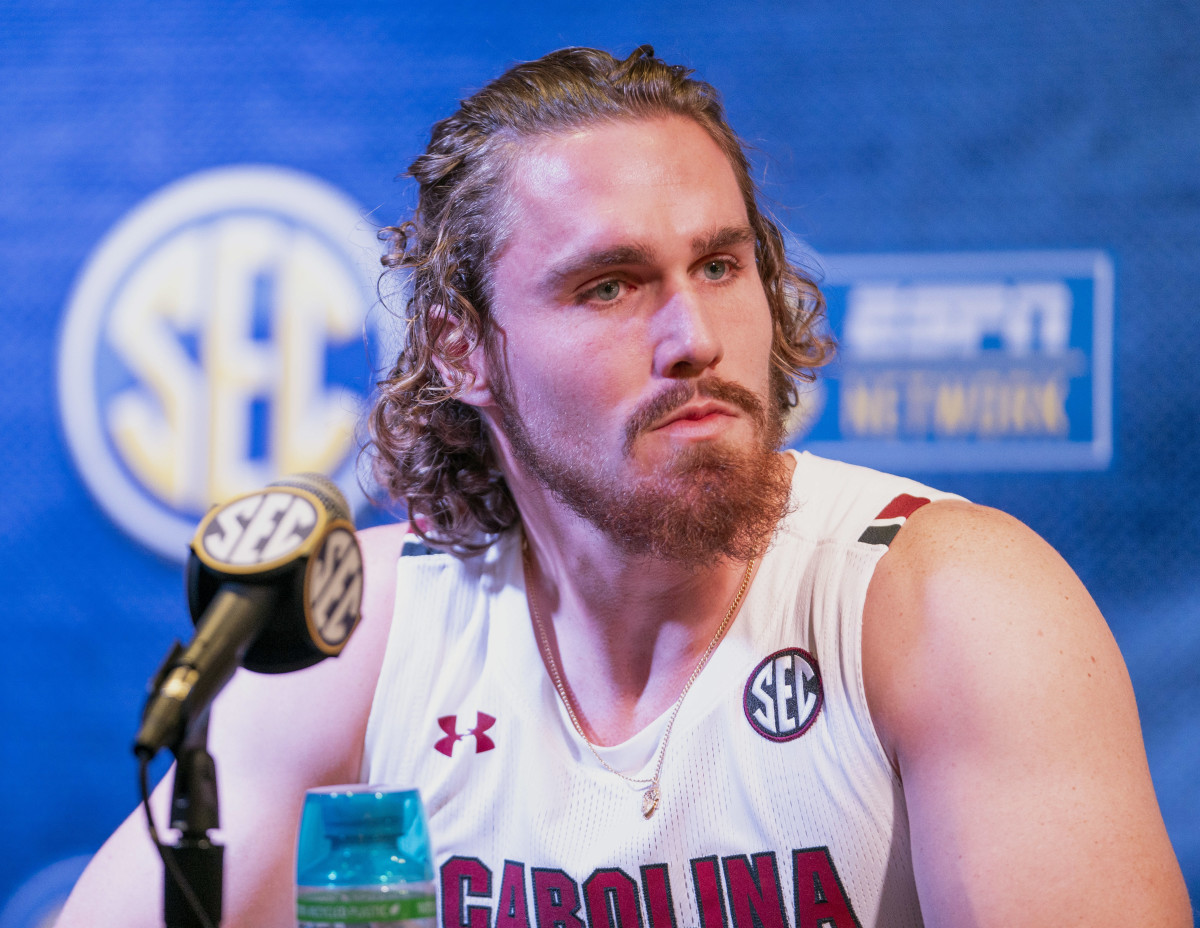 South Carolina's Hayden Brown Available For Season Opener - Sports ...