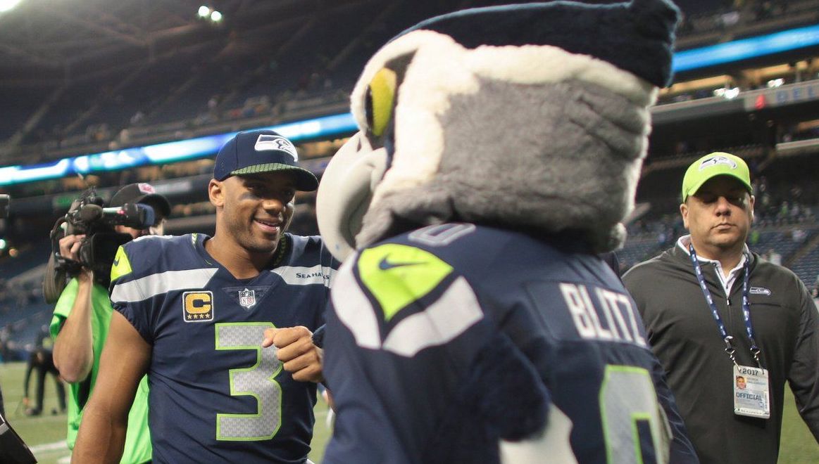 'High Knees' Russell Wilson of Broncos Trolled by Seattle Seahawks ...