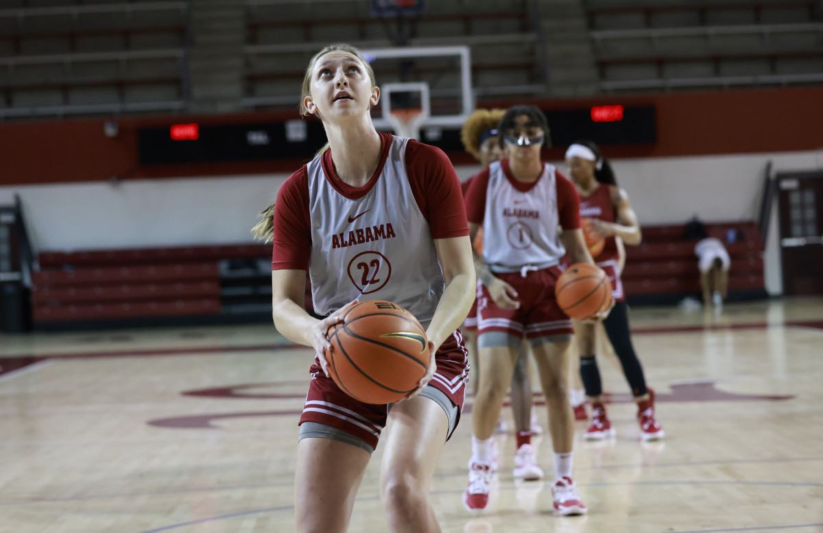 Karly Weathers: From Tennessee to Tuscaloosa - Sports Illustrated ...