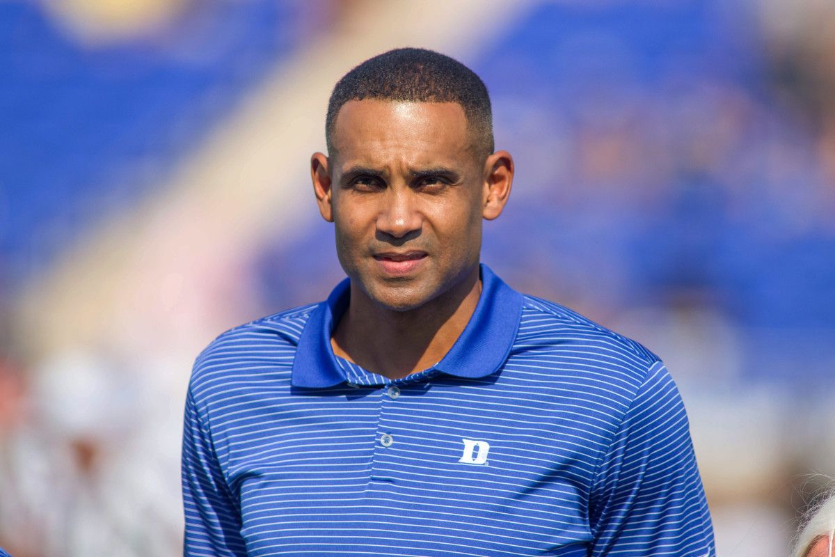 Grant Hill helps welcome five-star to Duke basketball family - Sports ...