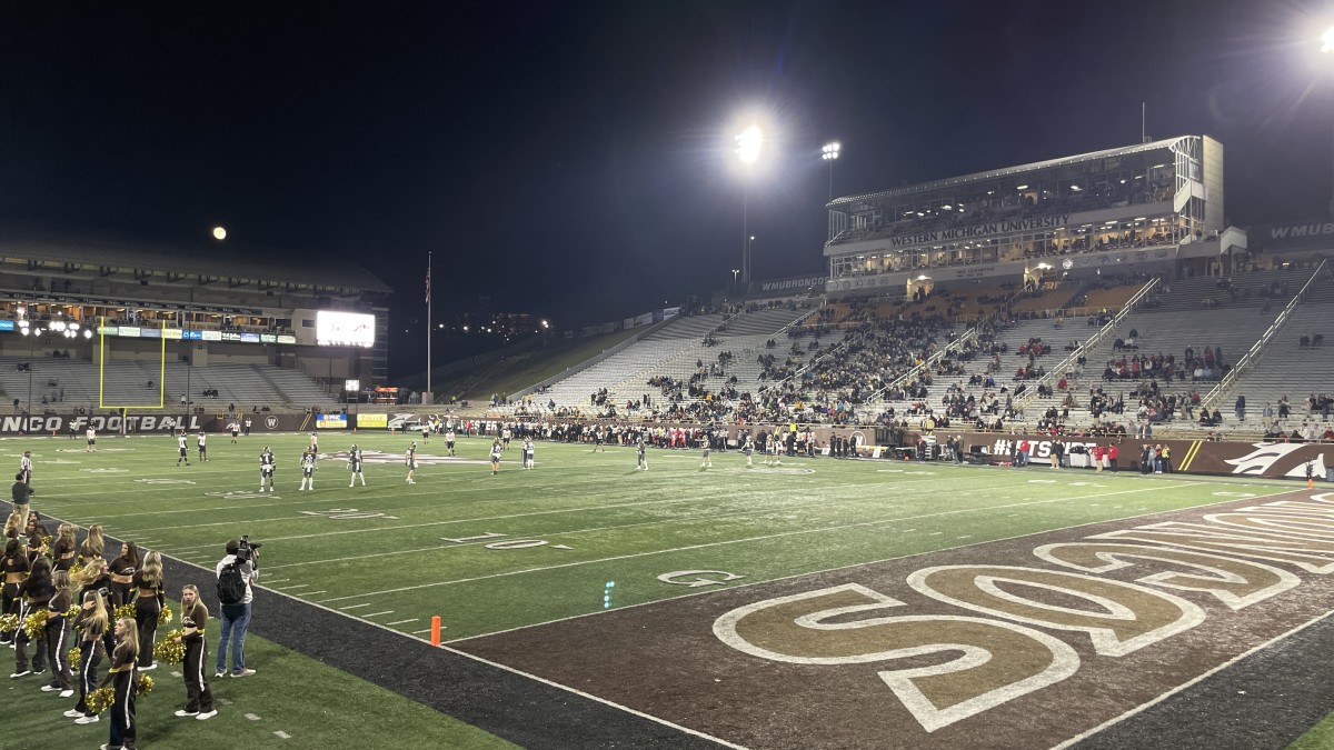 Road to CFB: Midweek MACtion at Western Michigan - Sports Illustrated ...