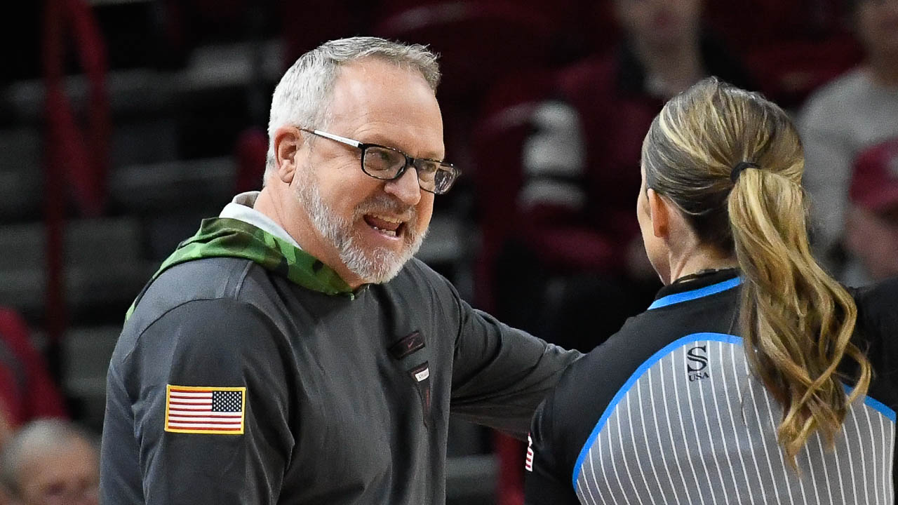 Maryam Dauda's 19 points leads Razorbacks to 72-34 win over UCA ...