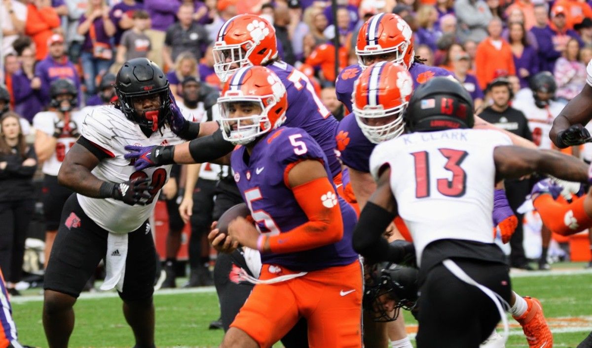 Ups and Downs: Clemson Tigers Get Back On Winning Track Against ...