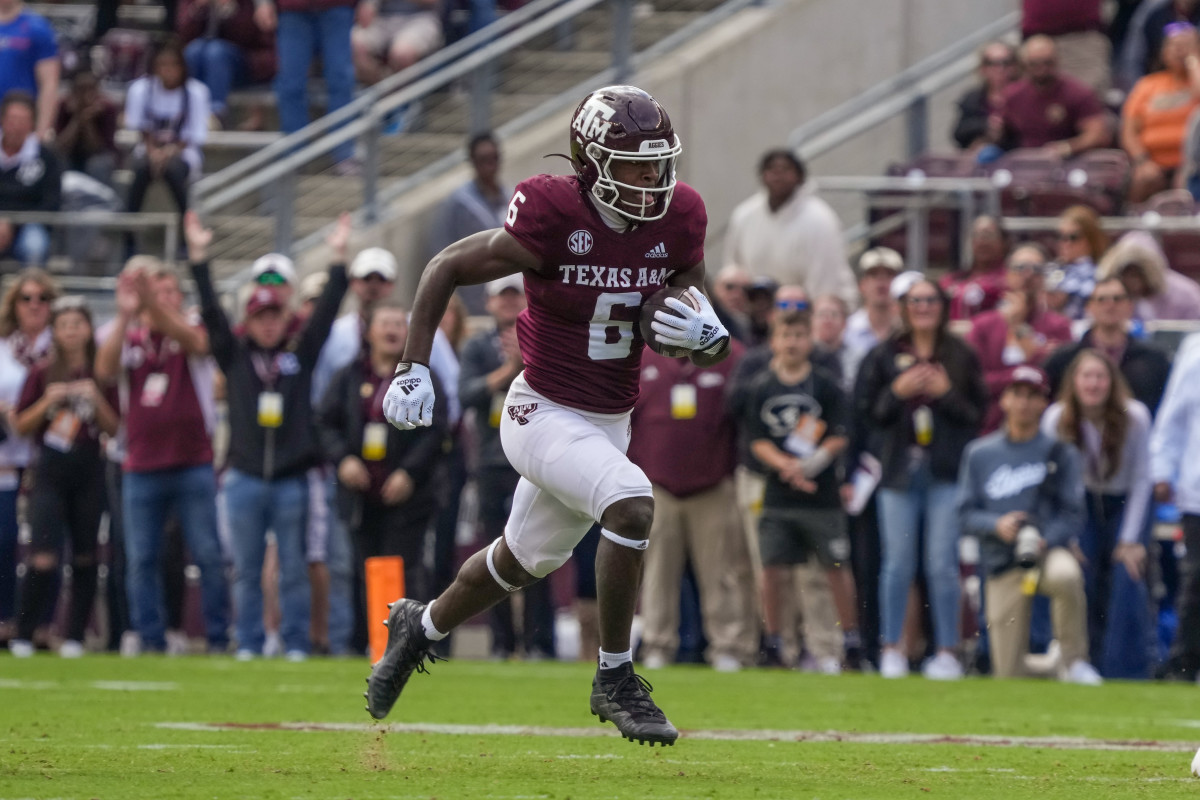 Texas A&M Aggies Running back Devon Achane Declares For 2023 NFL Draft ...