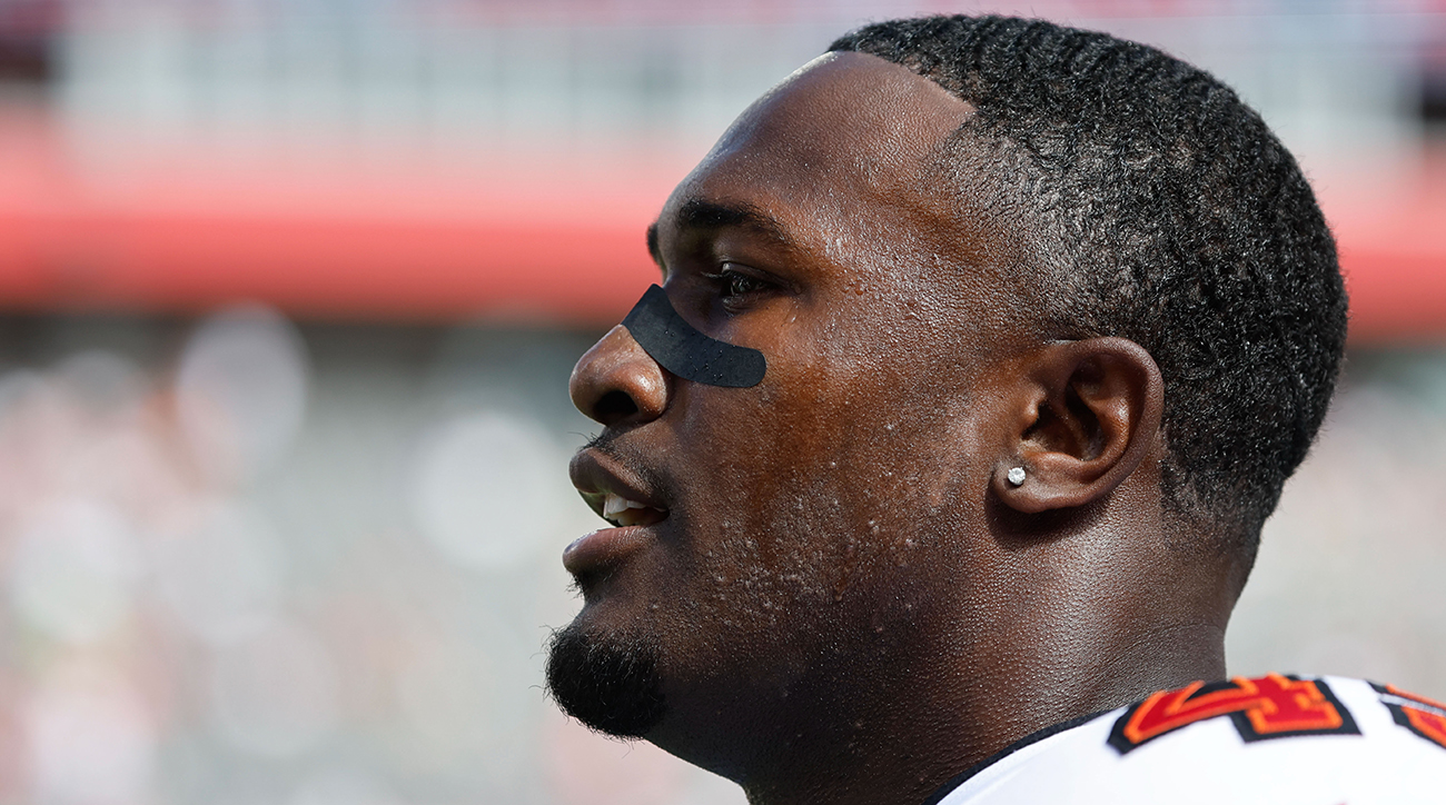 Bucs’ Devin White Shares Emotions of Playing After Father’s Death ...