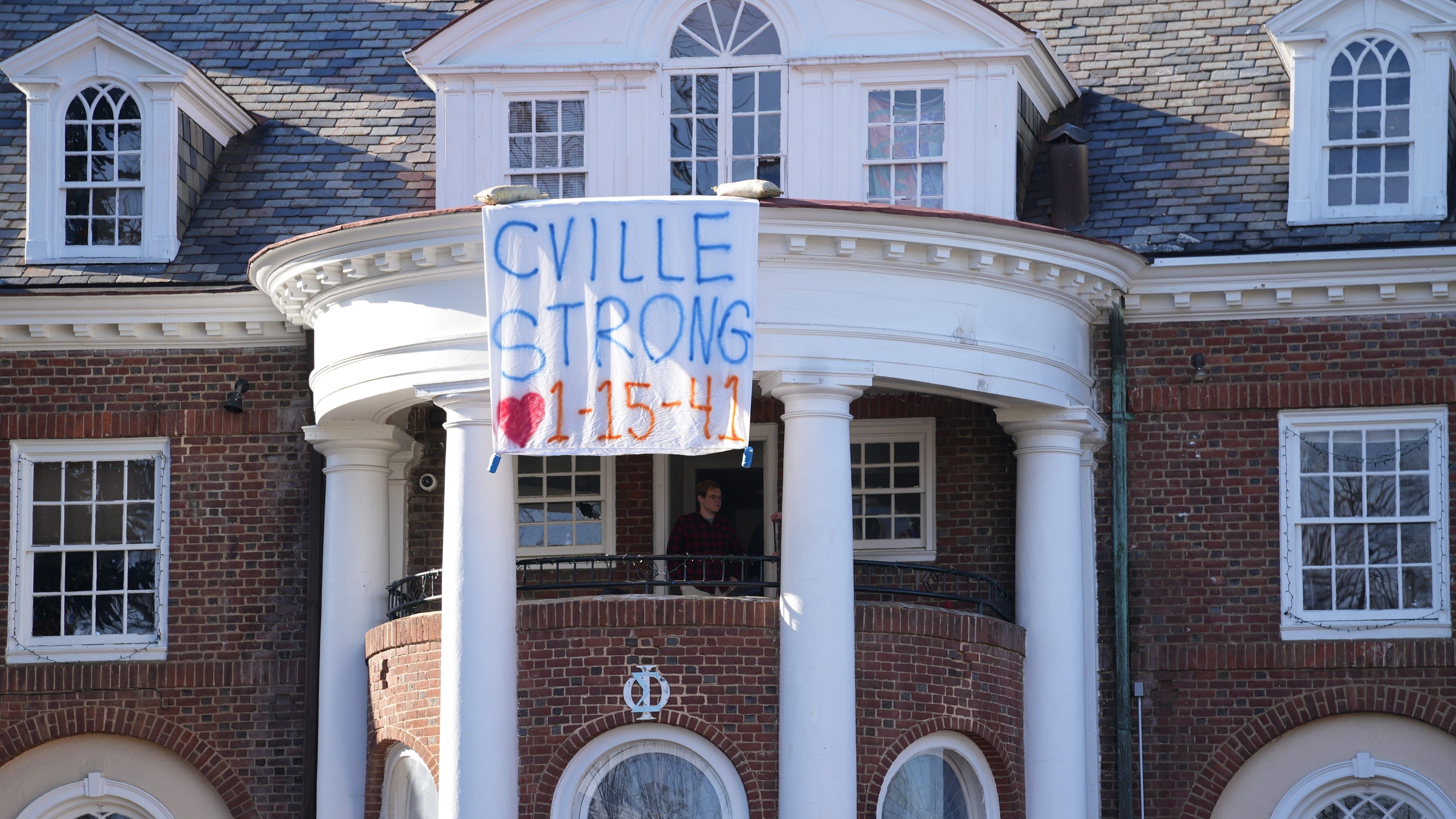 UVA Shooting: Thousands of Students Gather for Vigil to Honor Shooting ...