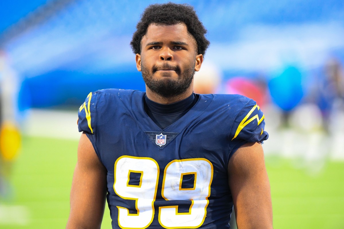 Las Vegas Raiders Claim Former First-Rounder DT Jerry Tillery - Sports ...