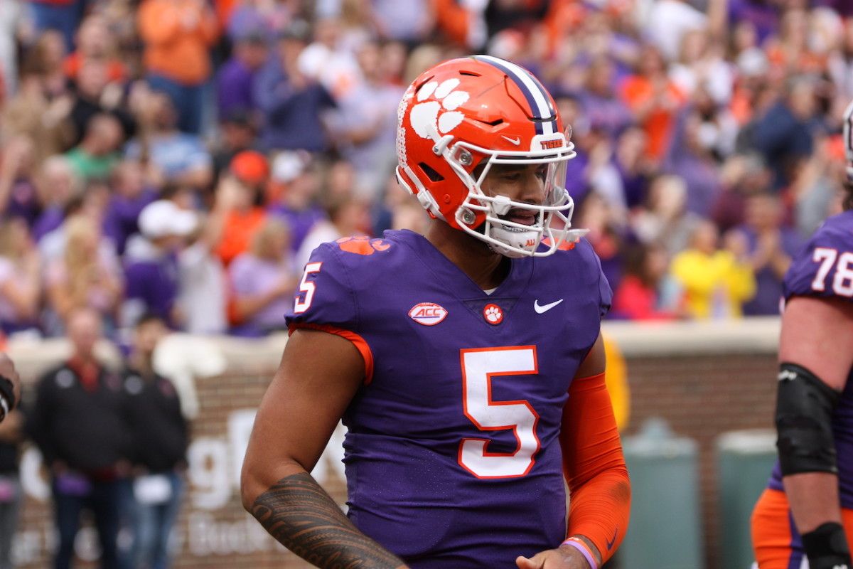 Tempo, Run-Game Involvement Help Clemson Tigers QB DJ Uiagalelei Gain ...