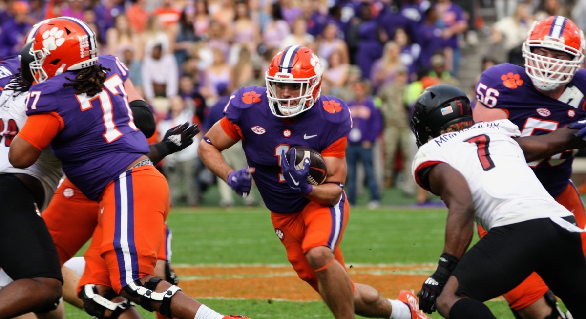 Clemson Tigers OC Brandon Streeter: Sees Offense Growing - Sports ...