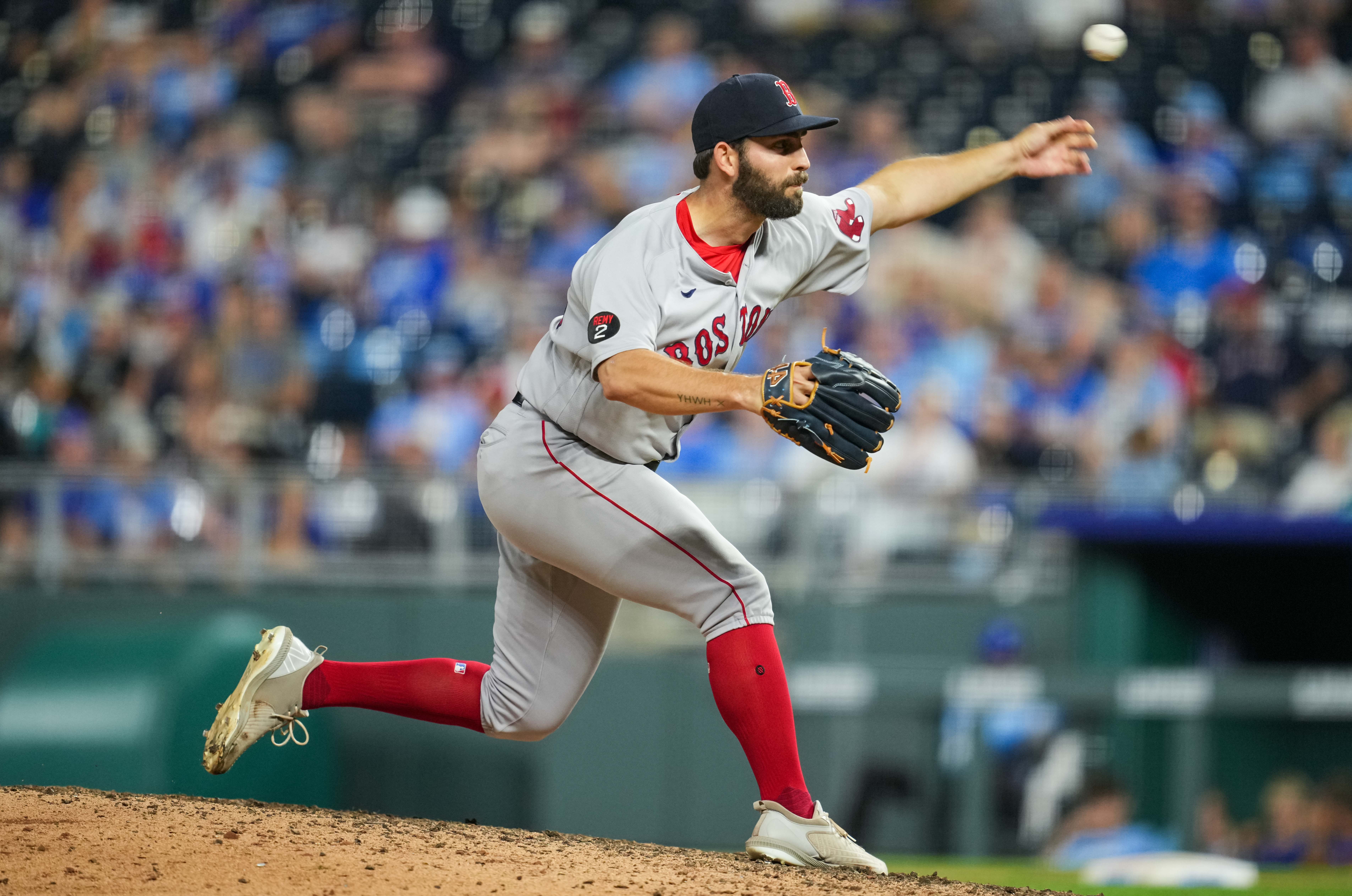 Houston Astros Sign Lefty Austin Davis to Minor League Contract with ...