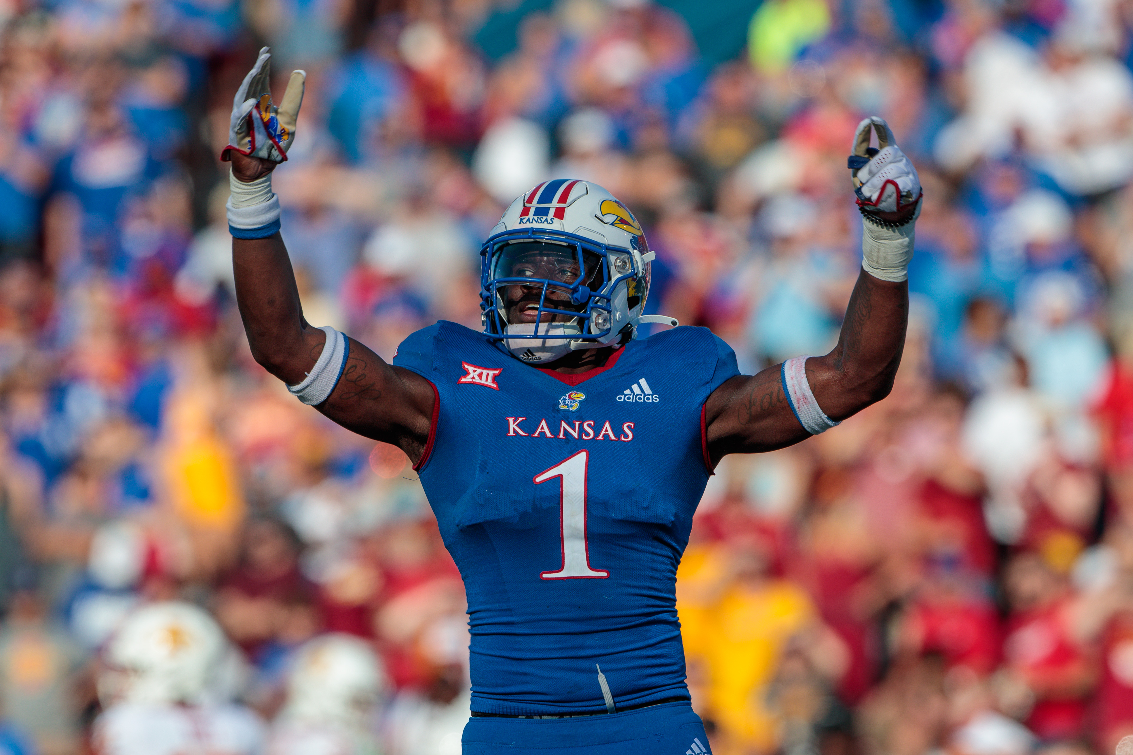 Kansas Jayhawks Defensive Players to Watch vs. Texas Longhorns - Sports ...