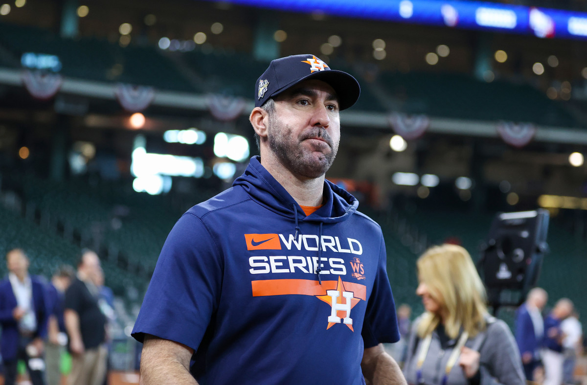 Houston Astros Starting Pitcher Justin Verlander Wins 2022 American ...