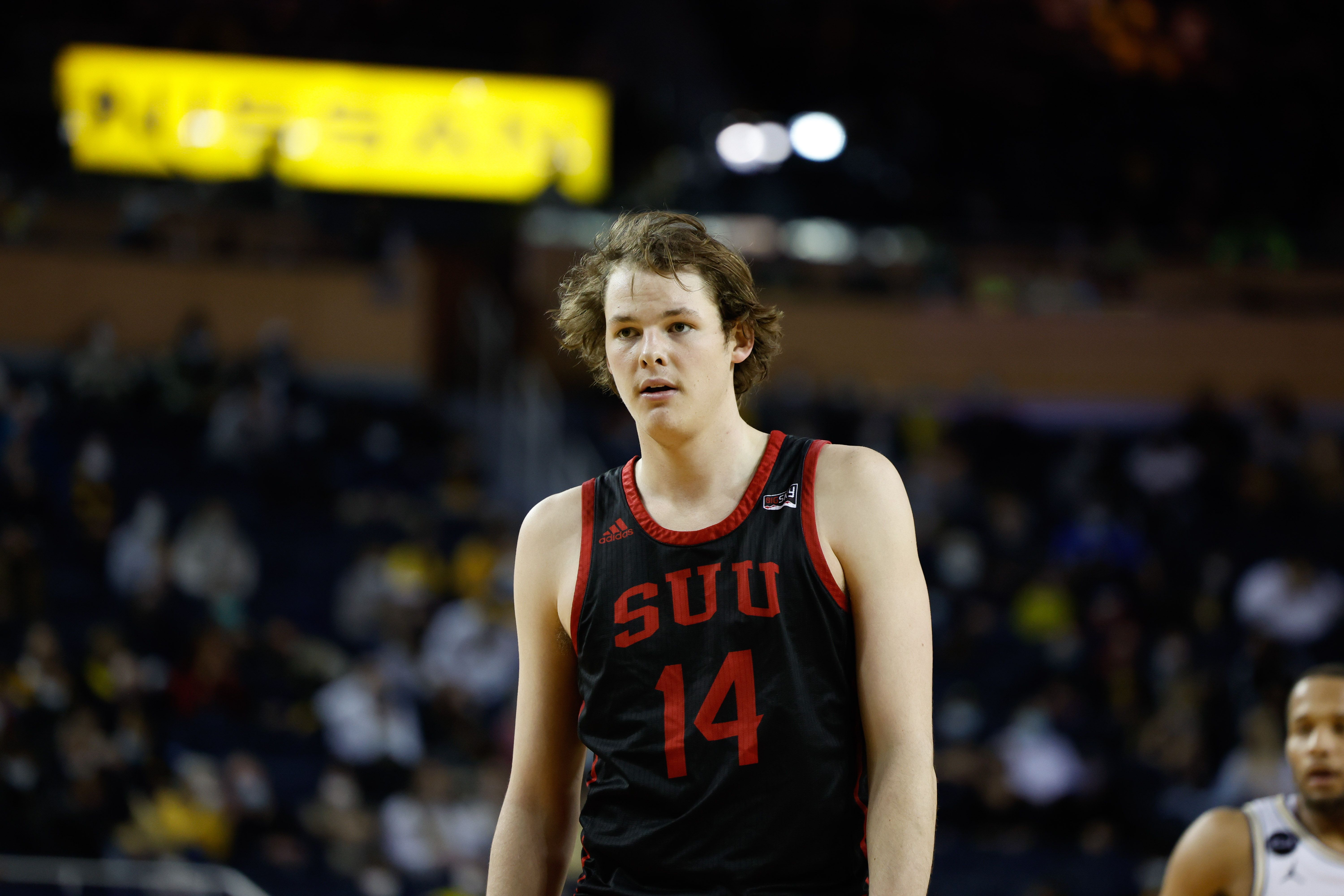 Southern Utah at Kansas Basketball Preview: A Potential Dajaun Harris ...