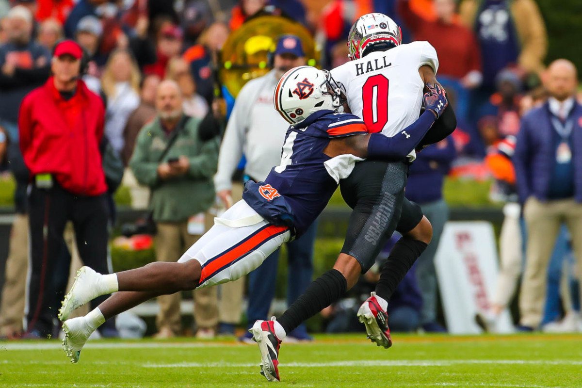 The Auburn Tigers beat Western Kentucky 41-17 - Sports Illustrated ...