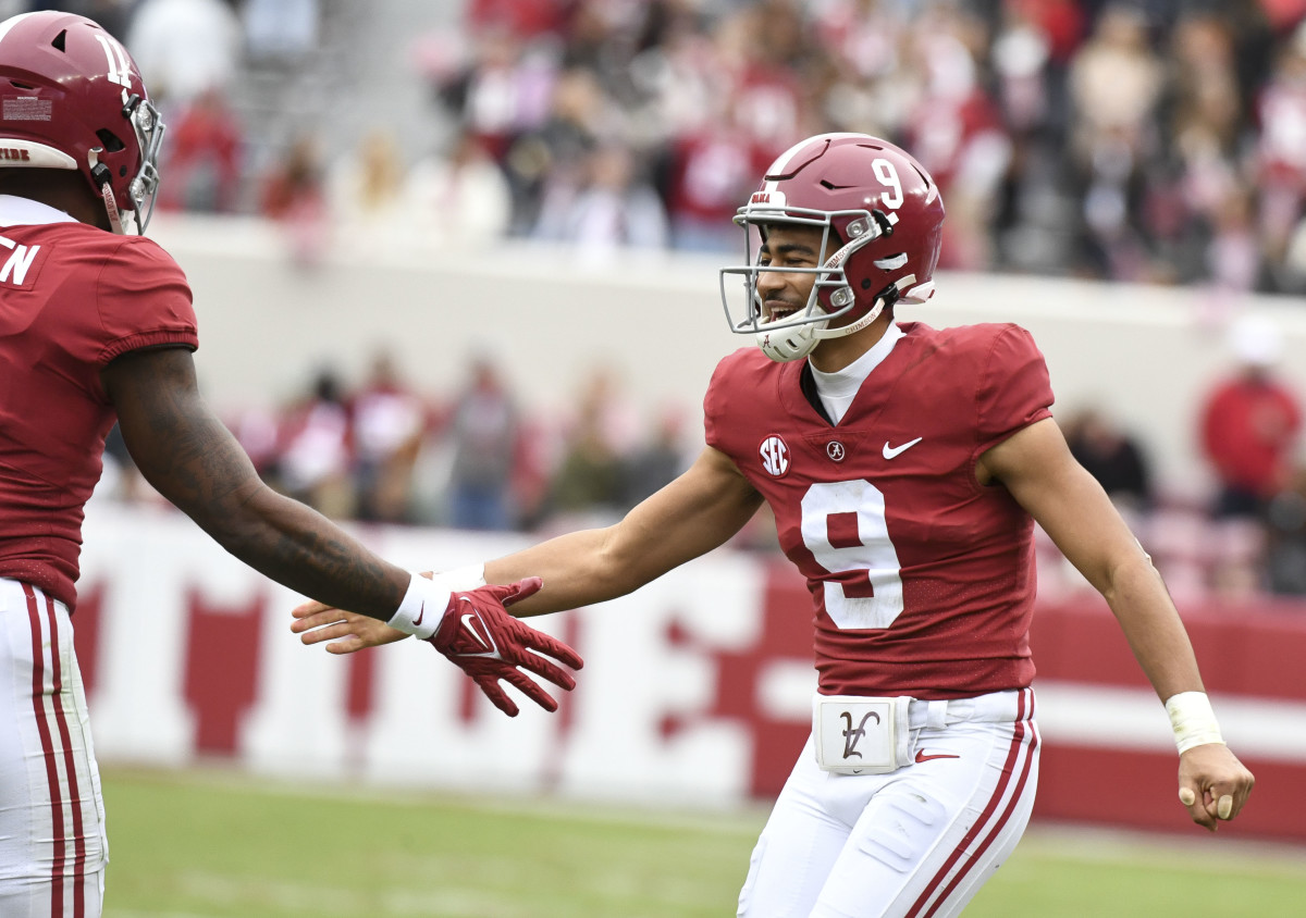 Alabama QB Bryce Young Named Finalist for Manning Award - Sports ...