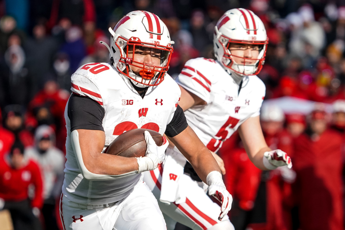 Photos: Wisconsin 15, Nebraska 14 - All Huskers