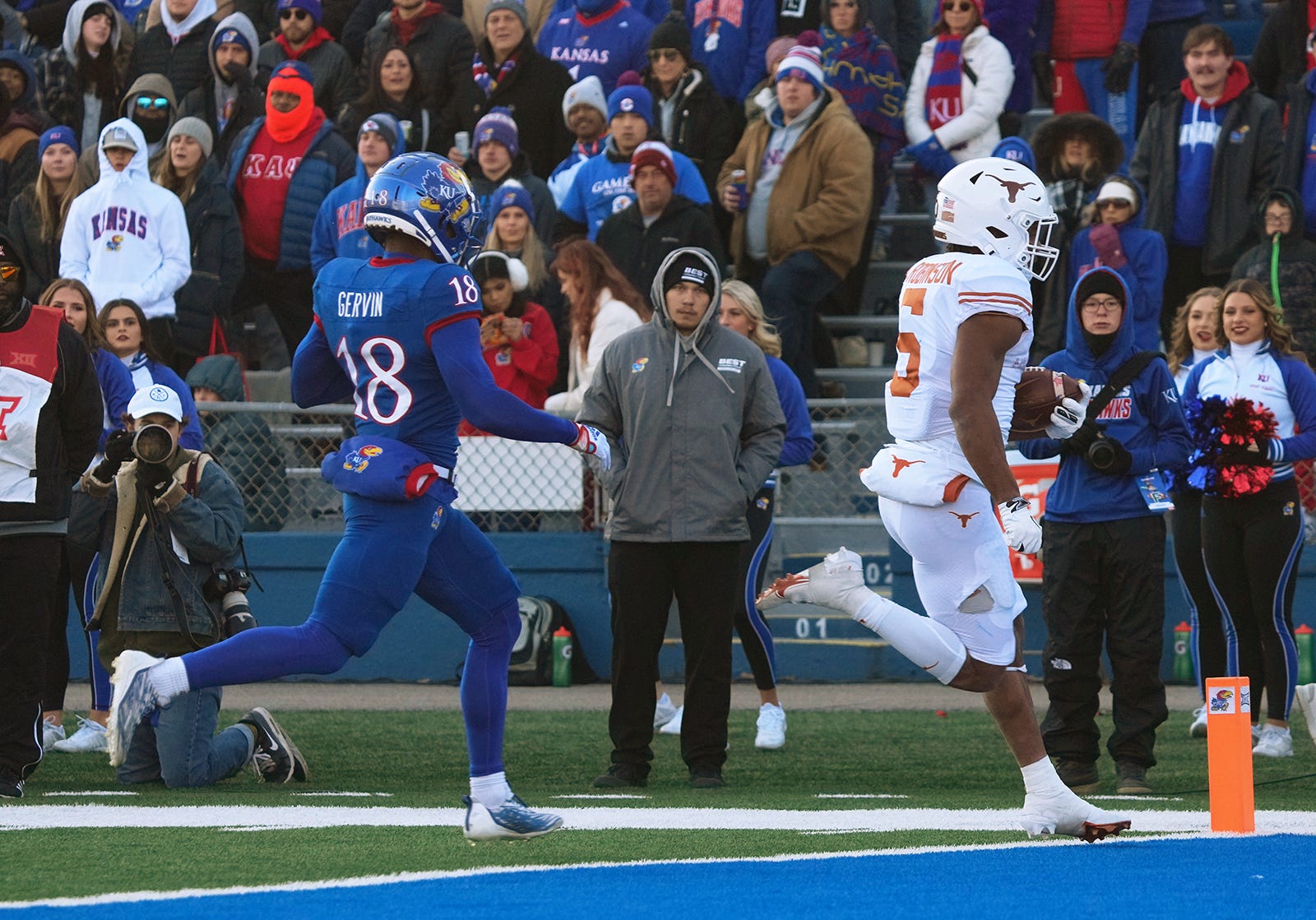 Texas Rides Ground Game, Dominant Defense to 55-14 Win Over Kansas ...