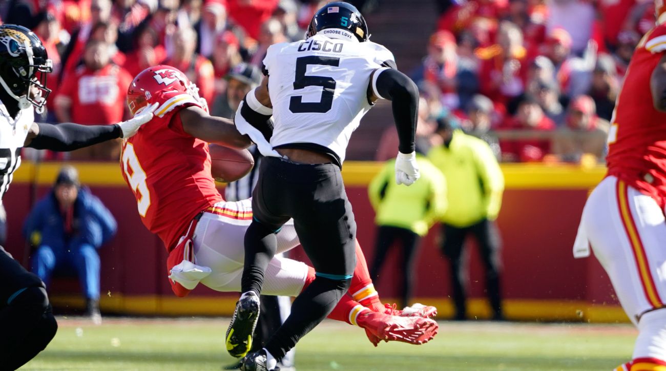 NFL Fines Andre Cisco for Hit That Injured JuJu Smith-Schuster, per ...