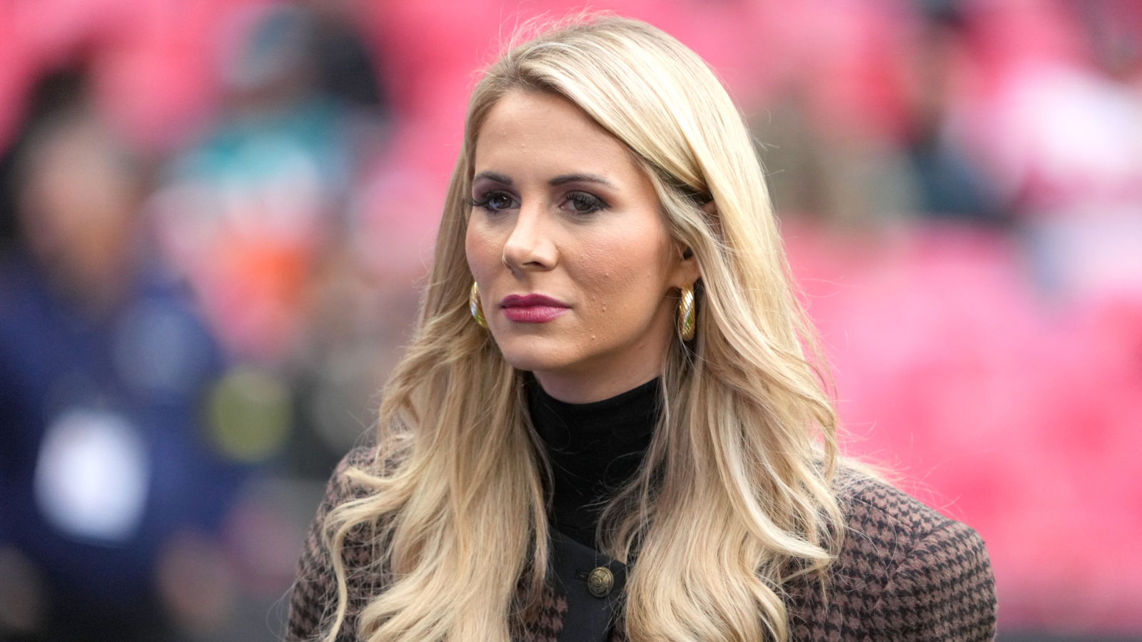 Laura Rutledge Explains Absence From SEC Nation Saturday - Sports ...