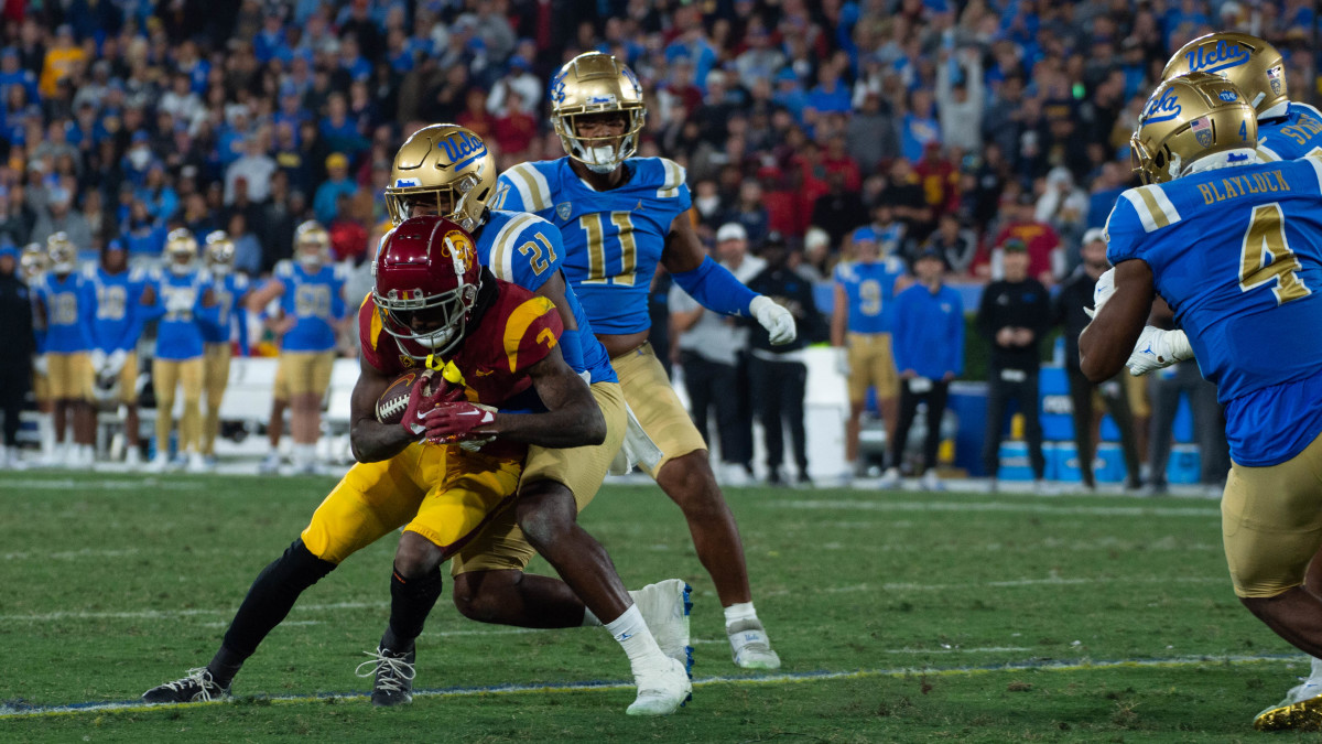 Look: Photos from USC Trojans win over UCLA Bruins at Rose Bowl ...
