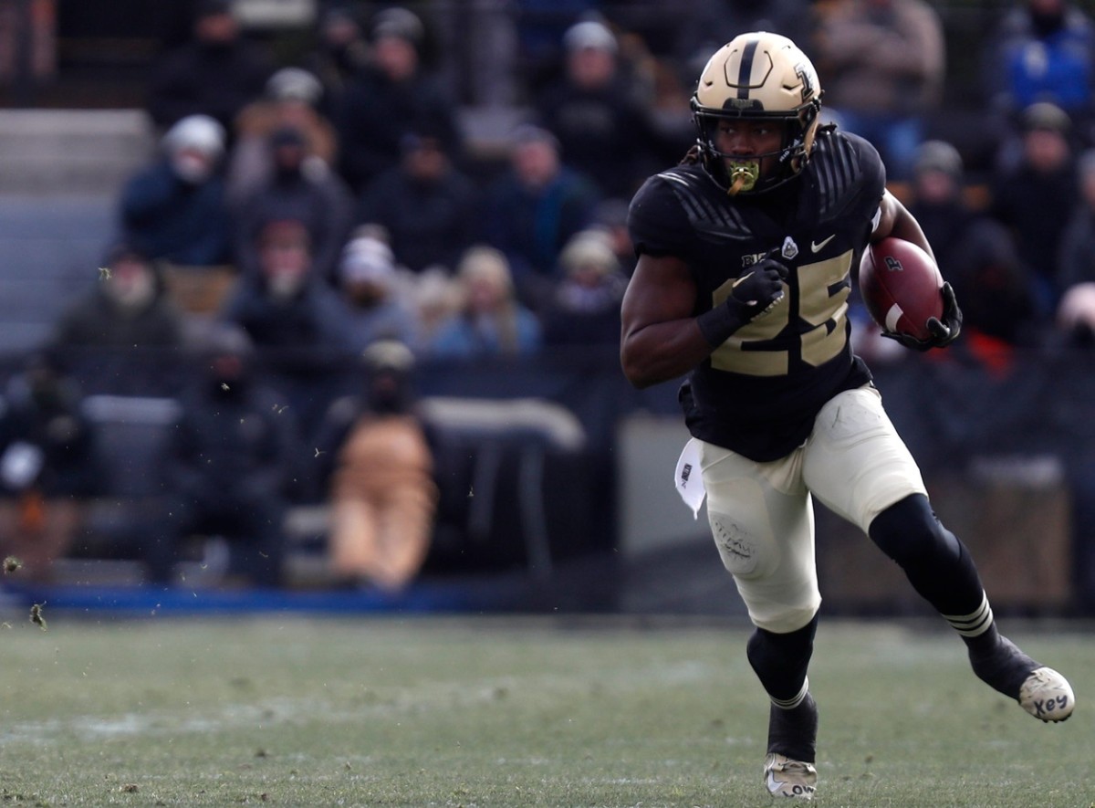 PHOTO GALLERY: Pictures From Purdue Football's 17-9 Victory Against ...